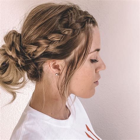 Bun With Curls Messy Bun With Braid Messy Braids Braid Into Bun Cute Messy Buns Messy