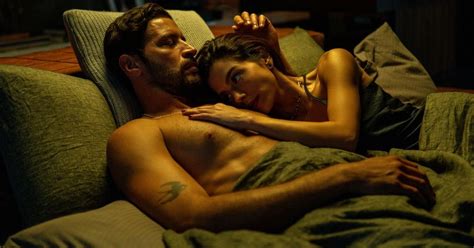 Netflixs New Thriller Made Up Of 80 Sex With Stars Only Wearing