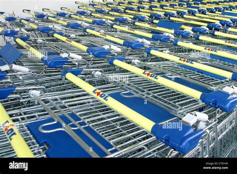 Cart From LIDL Stock Photo Alamy
