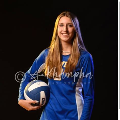 Rylinn Roberts Volleyball Recruiting Profile