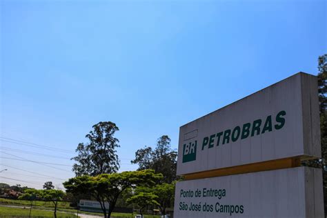 TST questiona silêncio de petroleiros sobre acordo Petrobras 30