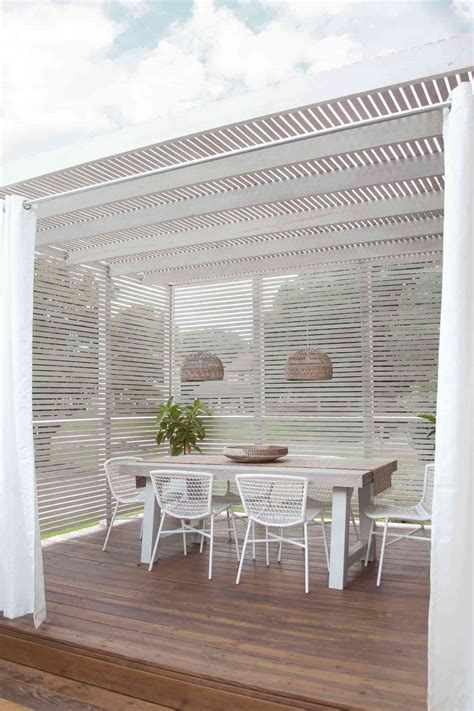 20 Modern Pergola Ideas To Shade Your Outdoor Space