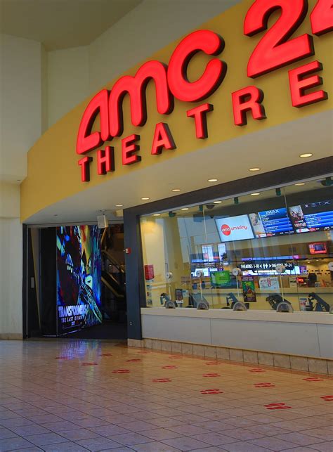 Amc Aventura 24 In Aventura Fl Showtimes And Movie Tickets