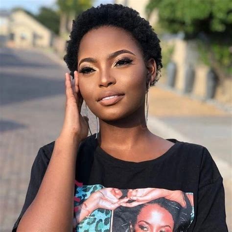 Ayanda Yanda Yanda Kwenza Threads Say More