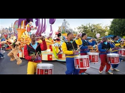 Mickeys Soundsational Parade A Disneyland Classic Youtube