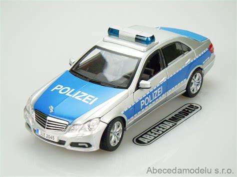Maisto 118 Mercedes Benz E Class Polizei 36192