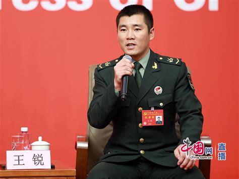 “中国特色强军之路迈出坚定步伐”集体采访 组图 图片中国中国网