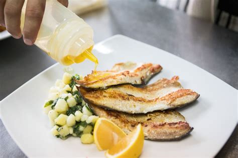 Broiled Rainbow Trout With Lemon Parsley Sauce Recipe