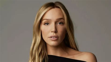 Peacock Taps Alex Cooper The Worlds 1 Female Podcaster To Host Live Interactive Watch