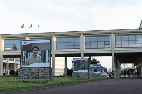 Rêves en exil Portraits d une jeunesse exilée Université de Caen
