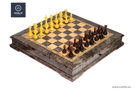 Amber Chess Set Noblie