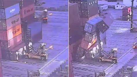 Collapse At Singapores Port Halts Empty Container Loading And Unloading