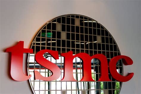 Broadcom Tsmc Eye Possible Intel Deals To Split Storied Chipmaker Wsj