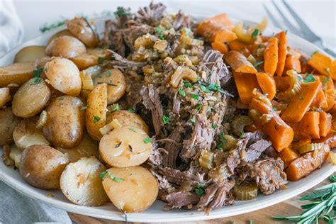 Katie Stewart Wellness 121523 Slow Cooker Roast Beef Dinner 2