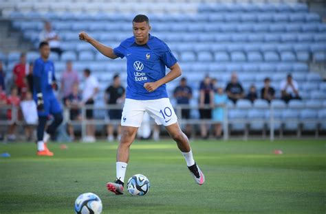 Psg Expect Chelsea Transfer Offer For Kylian Mbappe