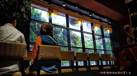 高雄苓雅 多一點咖啡文化店 不只是早午餐，從前菜到主菜、甜點到飲品，給你夠水準、夠份量、夠味、夠浮誇、一吃上癮的美味！ 吃貨閔爸 一對爸媽