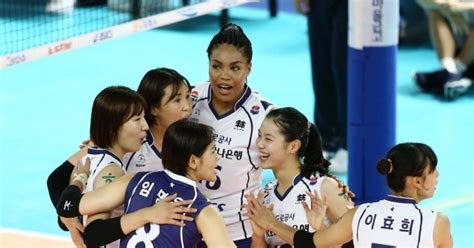Kovo컵 공격성공 기뻐하는 한국도로공사선수들