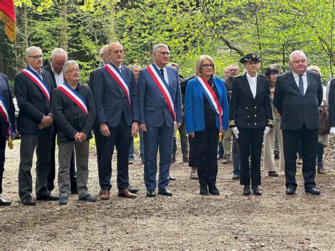 Cérémonies Dhommage Au Docteur Jean Michel Et Jean Paul Guyot