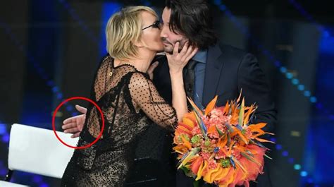 6 Great Ways John Wick Star Keanu Reeves Teaches Babes Respect For Women ParentPorch
