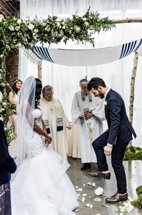 Breaking The Glass Jewish Wedding The Fshn