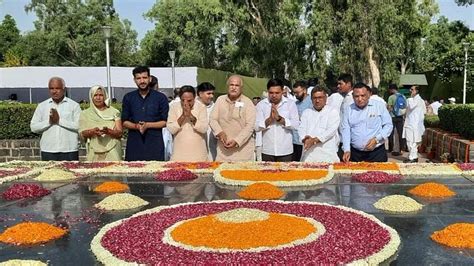 Chaudhary Charan Singhs Death Anniversary Political Leaders Pay