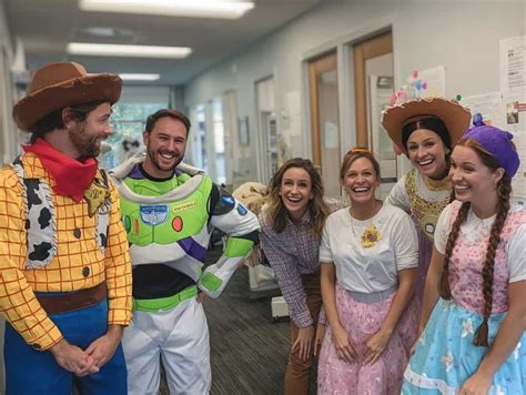 Work Ready Costumes Best Ideas For Office Groups 2025