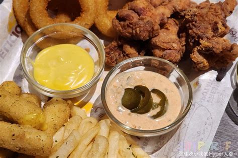 吧啦吧啦小餐館│台中海線塗鴉風格貨櫃屋餐酒館，美式漢堡和精釀啤酒都推薦耶！距離清水高美溼地只要15分的隱藏版美食～ 強生與小吠的hyper人蔘~