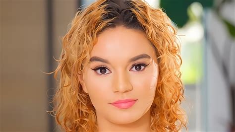 Crystal Chase Net Worth Salary Age Husband Bio In