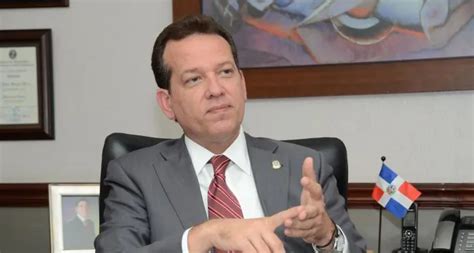Ministro de Industria y Comercio Ito Bisonó asegura precios de la