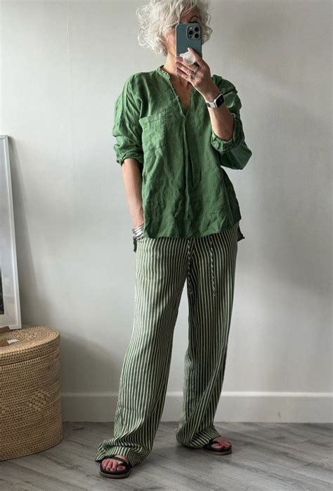 Pin By Julie Vanscoder On Style Middle Aged Women Fashion Urban