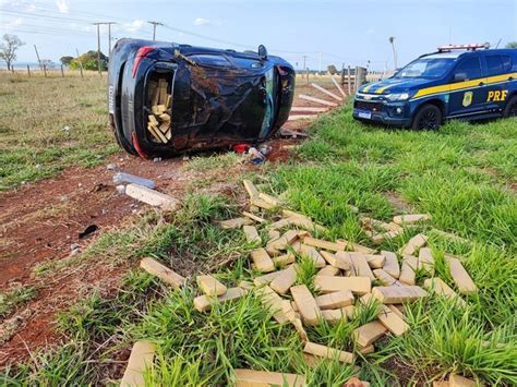 Fugindo Da Prf Traficante Capota Veículo Roubado Com Mais De Meia