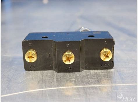 Used Omron Roller Limit Switch Hgr 24