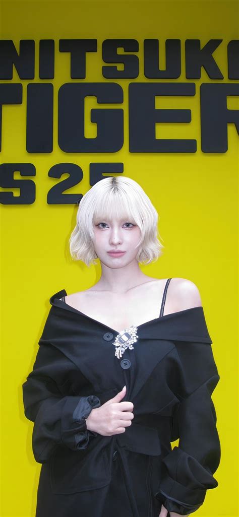 Momo Wallpaper Twice Momowallpapers In 2024 Momo Kpop Girls