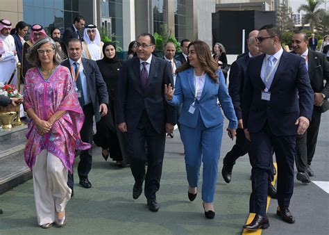 رئيس الوزراء يشهد افتتاح معرض المنتدى الحضري العالمي في نسخته الثانية