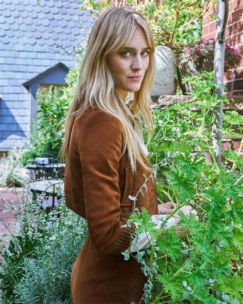 「mackenzie Davis」おしゃれまとめの人気アイデア｜pinterest｜oudin