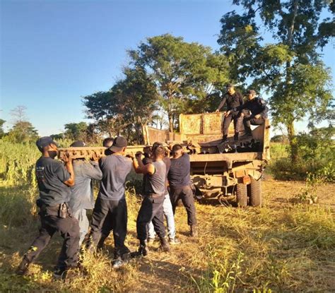 Aguaray Detuvieron a un joven mientras robaba las vías del tren