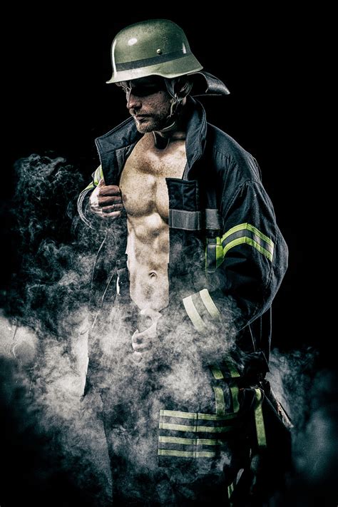 Benjamin R Amaze Models