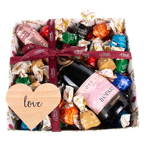 Cocoa Tray With Chocolates And Cava Rosé