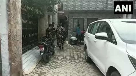 Azam Khan Samajwadi Party Leader In Trouble As I T Conducts Raids In