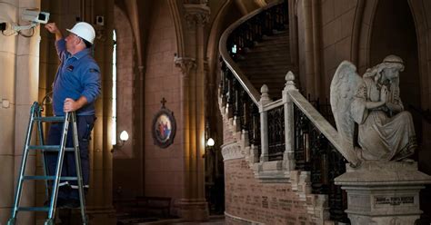 Lecciones De Notre Dame C Mo Funciona Un Edificio Inteligente Y Qu Sistemas Se Usan Para