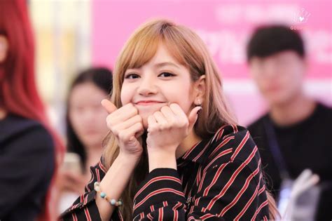 Lisa — Blackpink Fansign Lisa Lalisamanoban Blackpink Đang Yêu