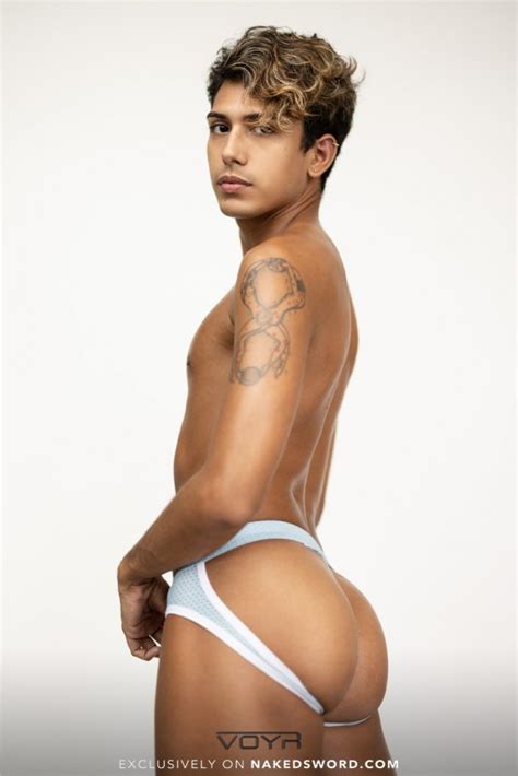 Icarus Marcelo Caiazzo And Colucci Naked Sword Daily Squirt