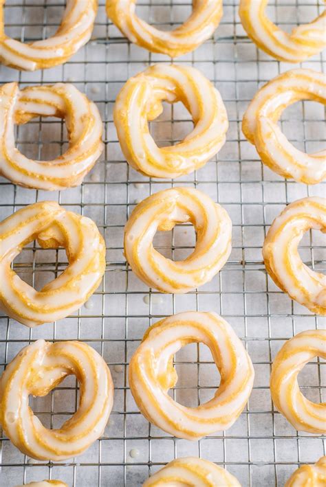 Honey Glazed French Cruller Doughnuts Gastrosenses Recipe French