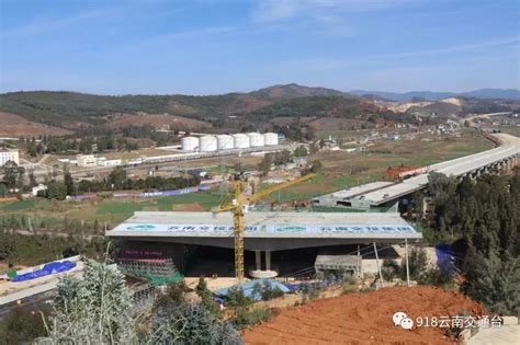 昆明大理新高速2020昆明到大理大山谷图库