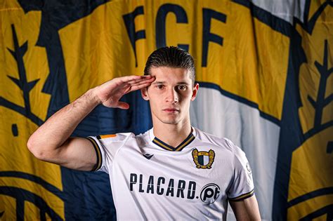 Alex Dobre é o primeiro reforço de inverno FC Famalicão