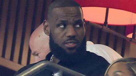Lebron James Hears Boos While Attending Super Bowl Lvii Fox News