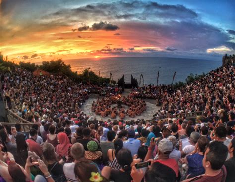 발리 반나절 투어 놀라운 울루와뚜 사원 일몰 및 케착 불춤 인도네시아 Kkday