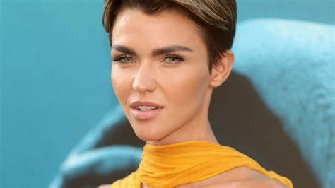 Report Ruby Rose To Play Batwoman For Cw