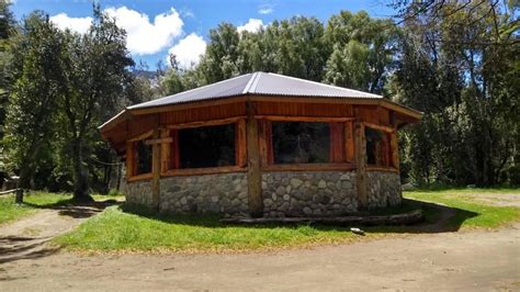 La Reina Máxima Visitó Un Camping Mapuche En Villa Mascardi Infobae