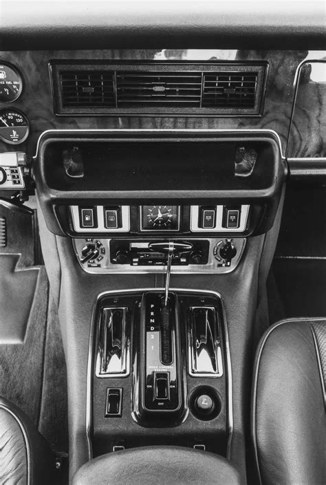 Tested 1980 Jaguar Xj6 Series Iii Embodies Silken Luxury